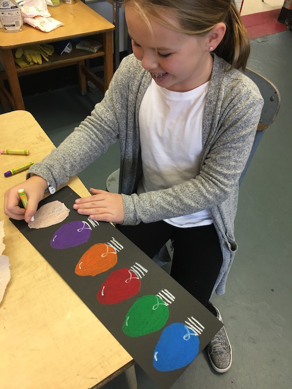 Holiday Lights! – 5th Grade – Art with Mrs Filmore